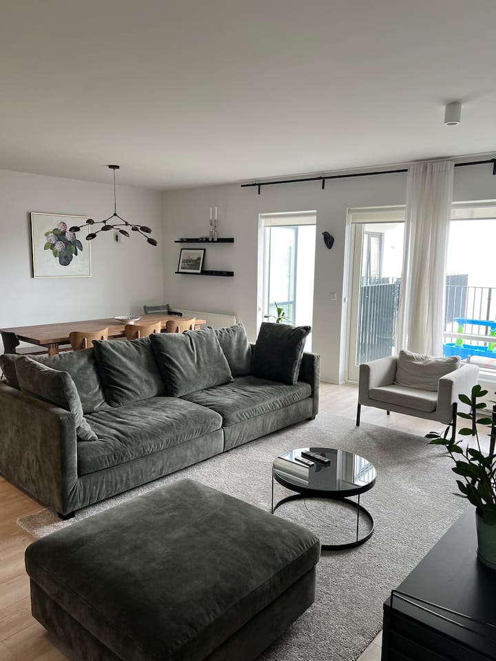 Peaceful Condo W/king Bed Near Downtown 8 Min - Reykjavik