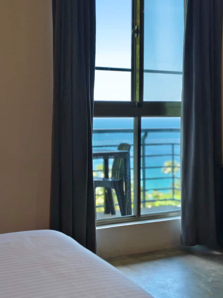 Av Unique Deluxe *Ac *Beach *Infinity Pool (2c) - Puerto Galera