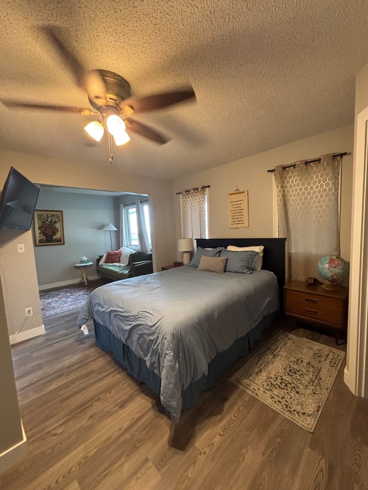 Private 1 Bedroom Suite. - Kearney, NE