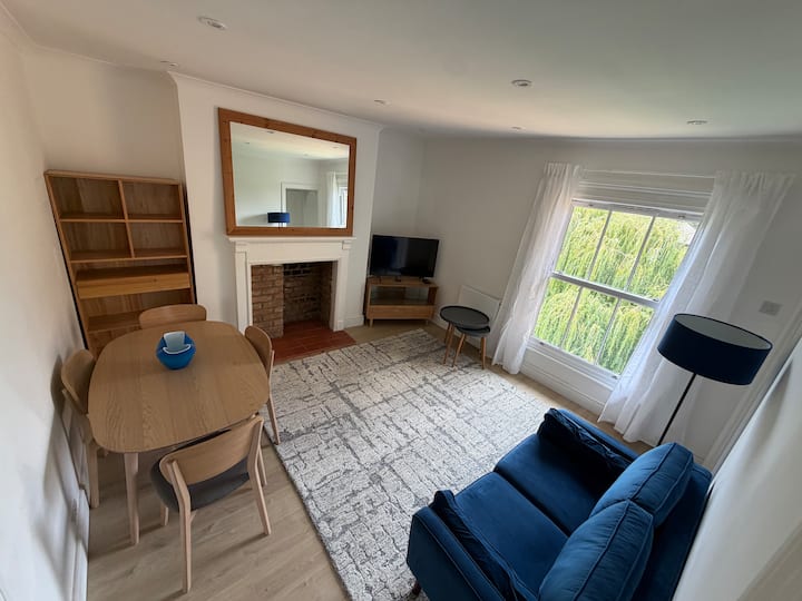 Cosy 2 Bedroom Flat In West London - Brentford