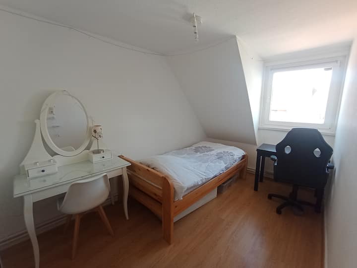 Compact Room In The City Centre - Hildesheim