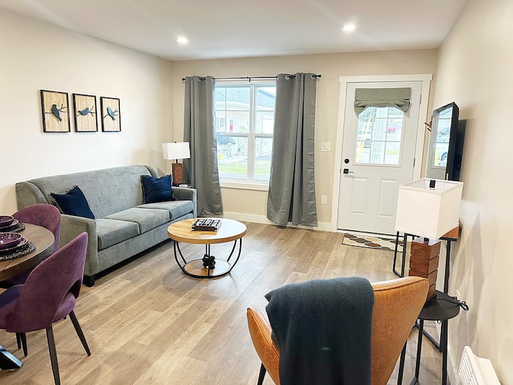 Modern 2br Apt By Boardwalk + Garage & Parking - Summerside