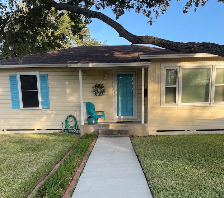 Sweet 1950 2 Bedroom Home. - Corpus Christi, TX
