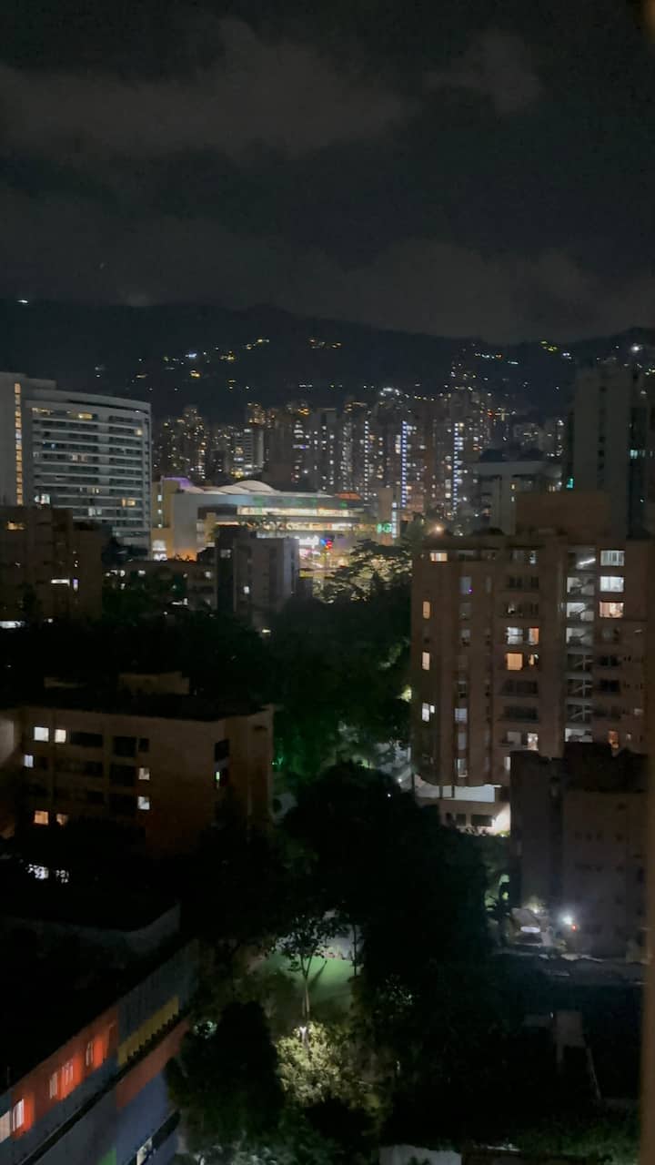 Perfect Studi. View+coworking+fastwifi.poblado - Medellin, Antioquia, Colombia