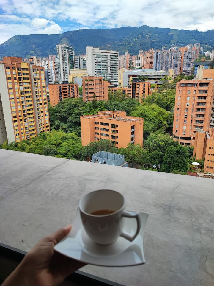 Modern Apartment Suite. Coworking Space In Poblado - Medellín, Colombia
