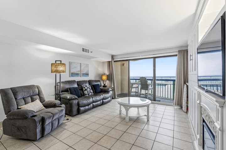 Oceans 415 - Oceanfront 1 Br Condo - Outdoor Pool - Cherry Grove Beach, SC