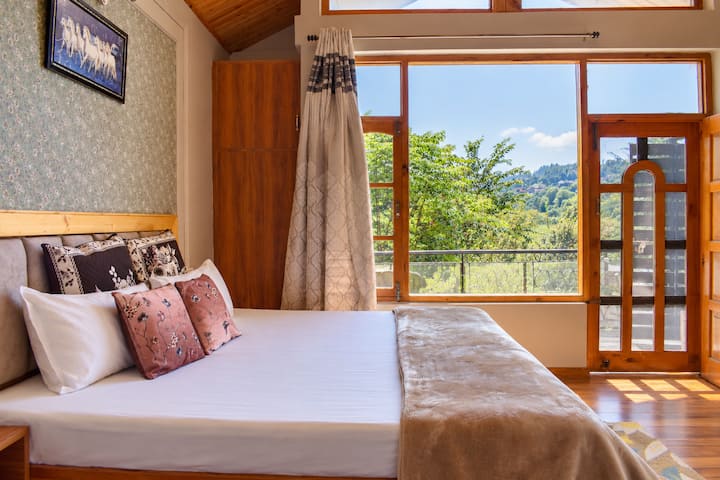 Cozy Private Cottage Raison(manali)kitchen+balcony - India
