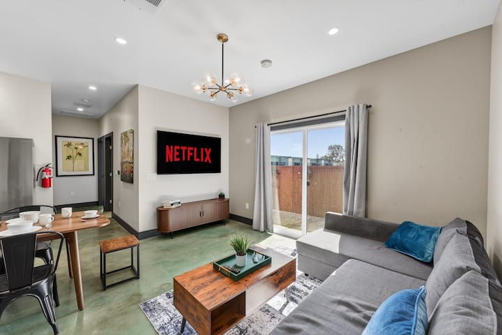 15 Min Disney/sna Airport - 2br W/ Grill+fire Pit - 芳泉谷