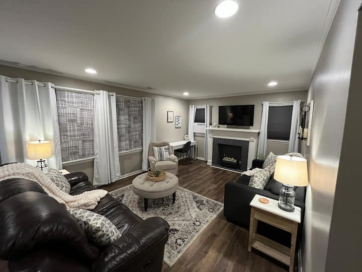 Adorable 1-bedroom Apartment - Kansas City, MO