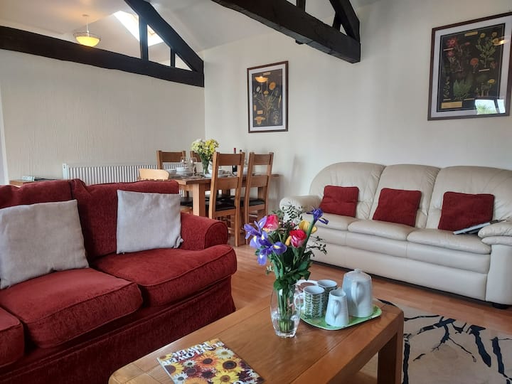 Farmstay With Pool, Animals To Meet And Games Room - Barnstaple