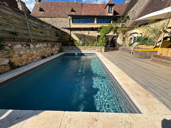 Belle Demeure Avec Piscine Sur Les Remparts - Domme