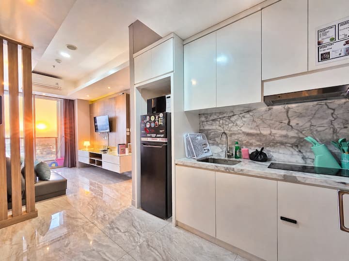 Luxe Sanliving • 2br Taman Anggrek • Mall Direct - West Jakarta