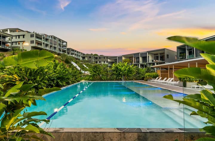 Tropical Noosa Heads Escape + Gym & Pool - Noosaville