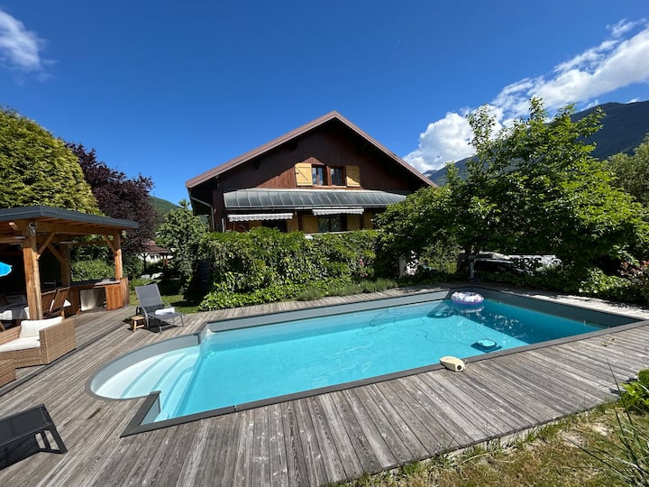 Chalet Appartement Privé /Piscine Privée /Jardins - Albertville