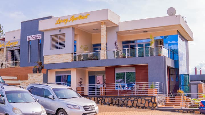 Lovely 2-bedroom Apartment W/ Sauna, Free Parking - Kigali