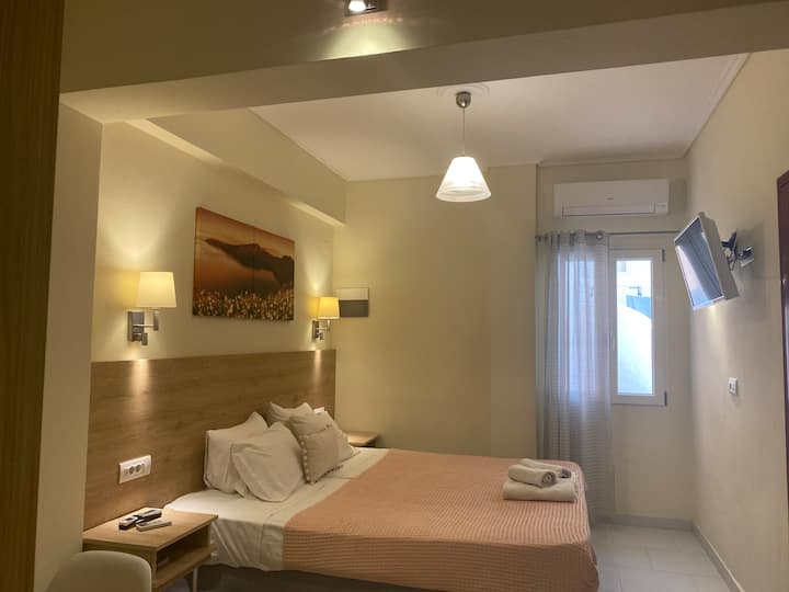 Melas - Santorini