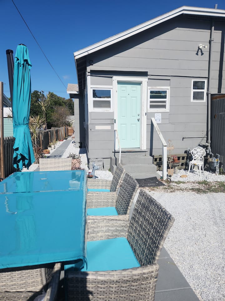 Great Location, Minutes To Downtown St Pete - St. Petersburg, FL