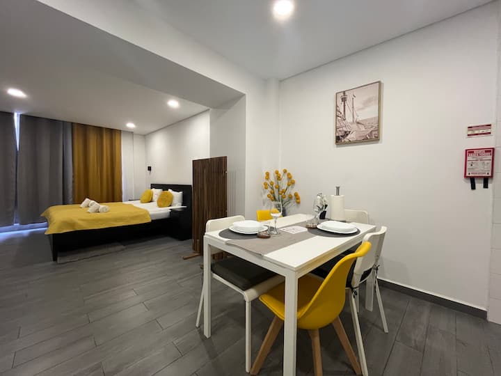 Aliados Spacious Studio Perfect 4 Couples #104 - Oporto