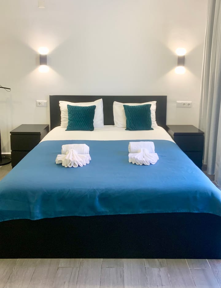 Aliados Spacious Studio Perfect 4 Couples #103 - Oporto