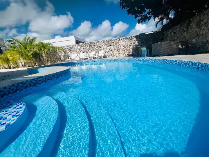 Luxury And Cheerful 4-bedroom With Pool - Punta Cana