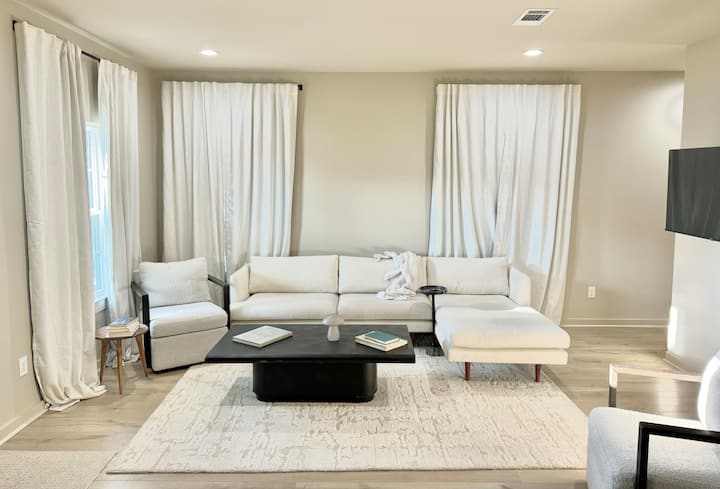 New Home Beside Hendrix Village - Conway, AR