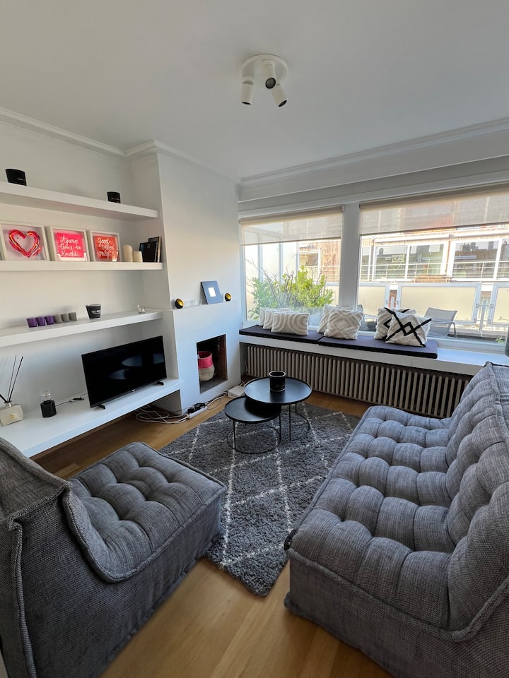 Très Beau Penthouse Avec Terrasse (Place Albert) - Knocke-Heist