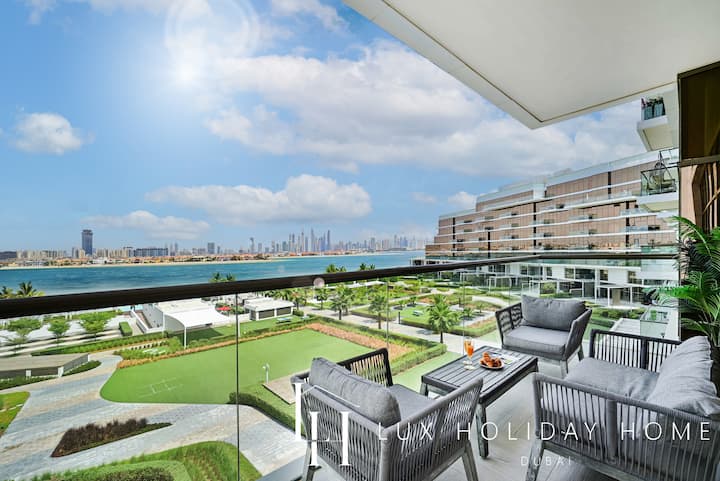 Lux | The Elegant Palm Beach Suite - Dubai