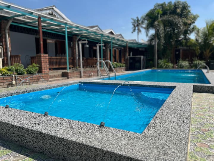 Cozy 3 Bedroom Guest House With Private Pool - Pantai Cenang
