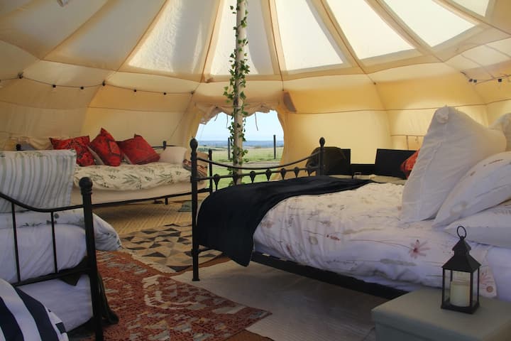 6m Stargazer Glamping Tent With Stunning Views - Bridgend