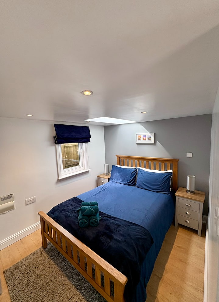 The Garden Room: Cosy Tiny Home Near Peak District - Rudyard Lake