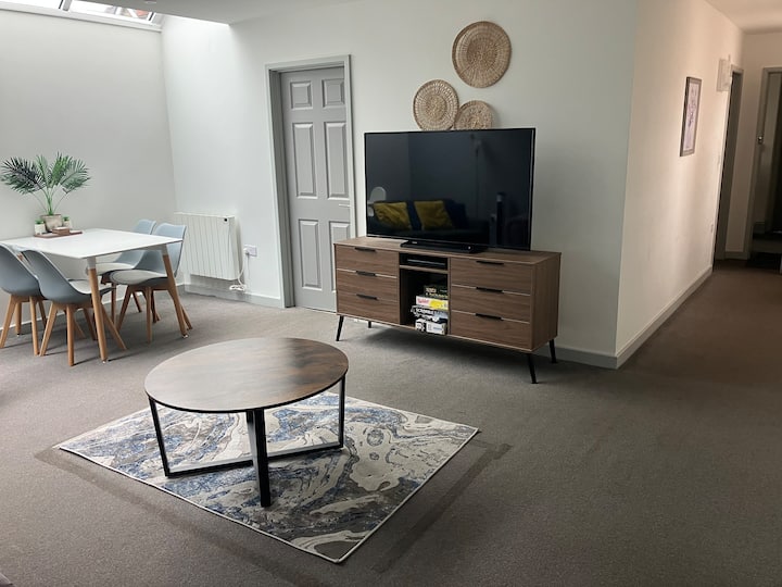 Burnham*2 Bedroom* 6 Guests*parking* Legoland - Maidenhead