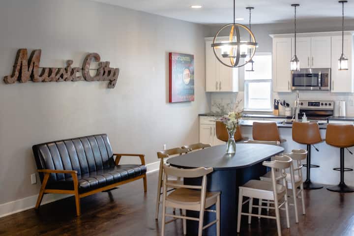 Nashville Bachelor(ette) Dream Minutes To Downtown - Nashville, TN