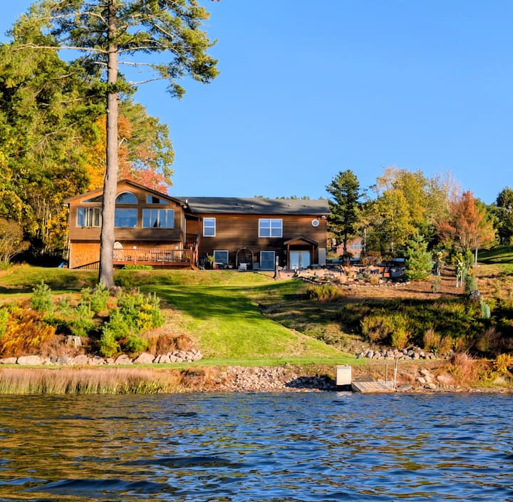Lakefront Getaway/near Ski & Rafting/gameroom/pets - Highland Lake, NY
