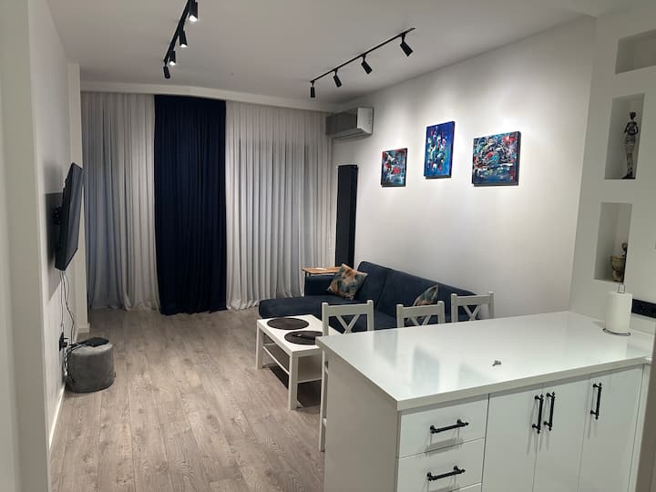 3 Room Apartment, Centre Of Batumi - Batumi