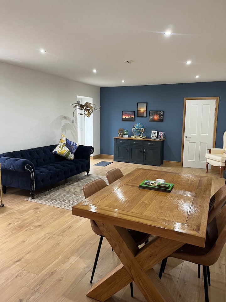 Countryside Cottage - Belfast International Airport (BFS)