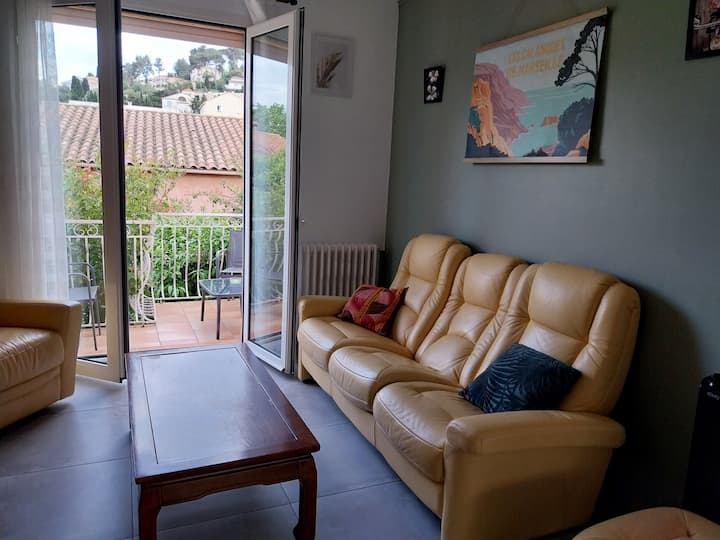Logement  Proche Plages, Commerces, Gare Sncf - Plage de Hyères