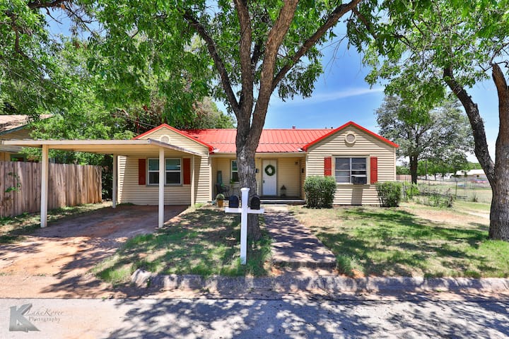 Hsu Cowboy Cove - Abilene