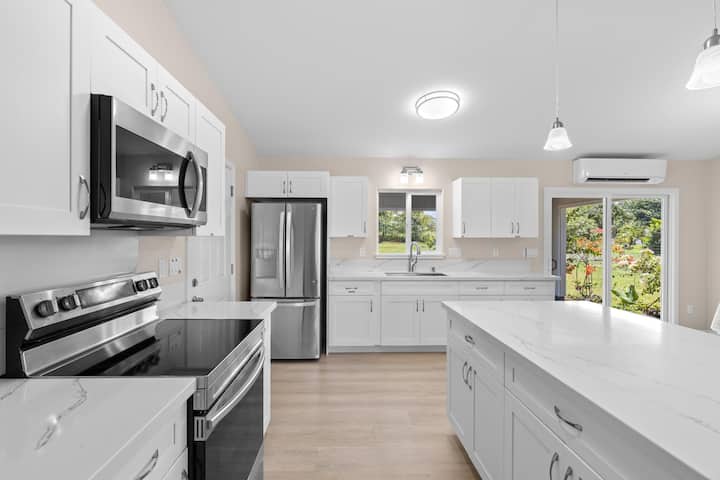 Frogs, Birds Singing Natural Home - Keaau, HI