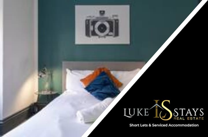 Luke Stays - Brinkburn Avenue - Gateshead