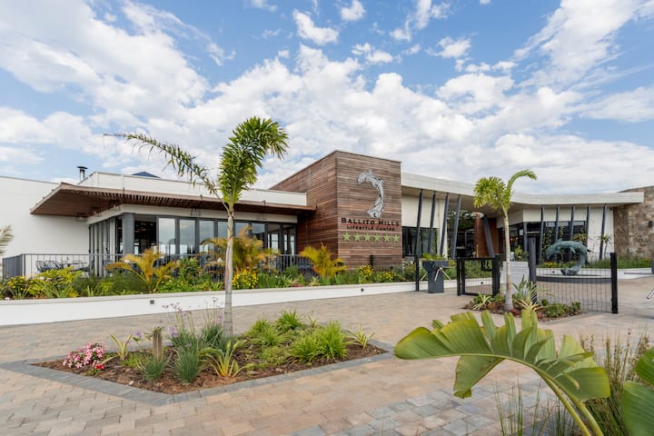 2 Bedroom Modern Apartment, Dolphin Coast Ballito - Dolphin Coast