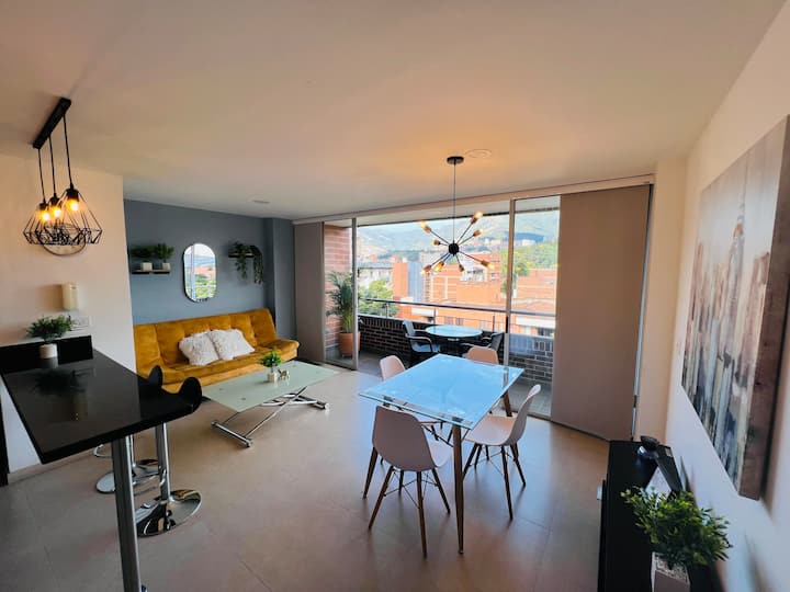 Incredible Apartment With Best Location And View - Medellín, Colombia