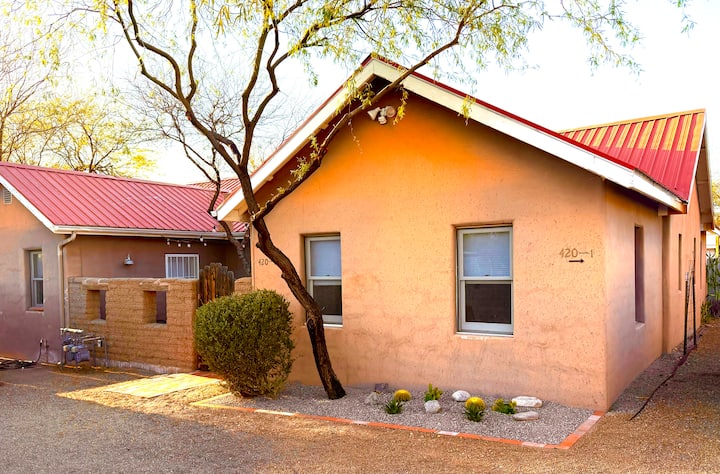 Safe And Relaxing Retreat In The Historic District - Tucson, AZ