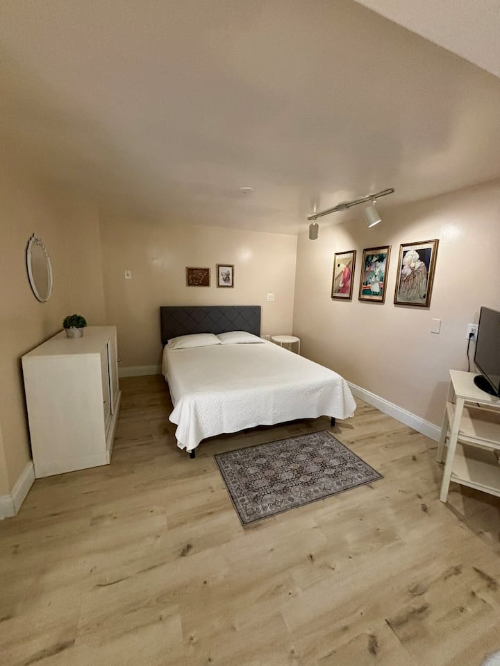 Studio In The Fantastic Heart Of Coral Gables! - Coral Gables