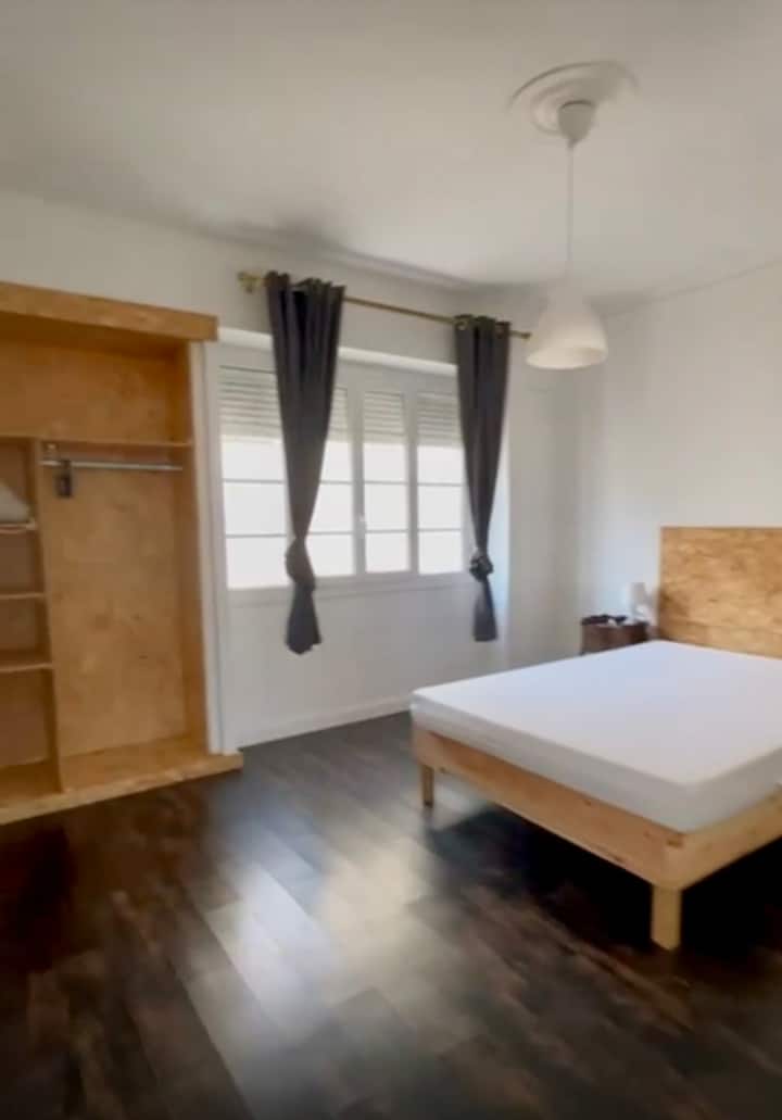 T3 Lumineux Avec Balconnet - Perpignan