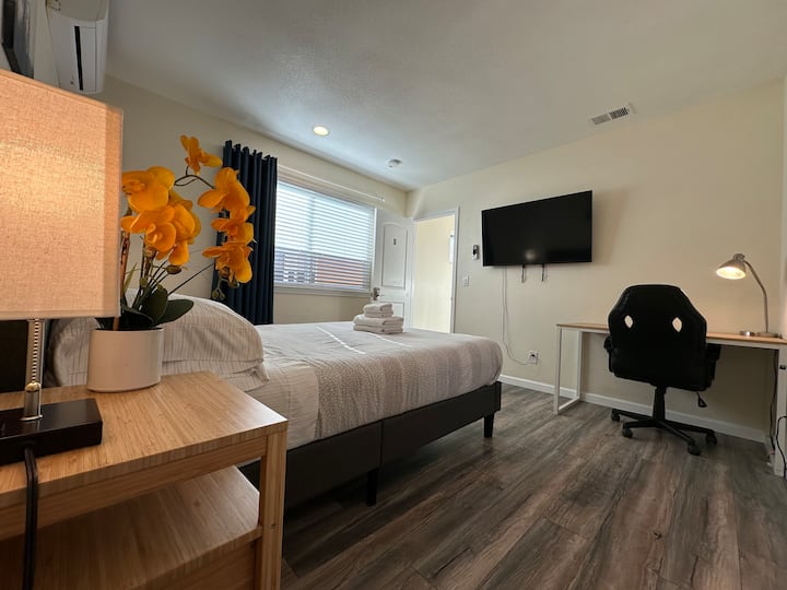 Silicon Valley Spacious Suite Private Bathroom B - Milpitas, CA