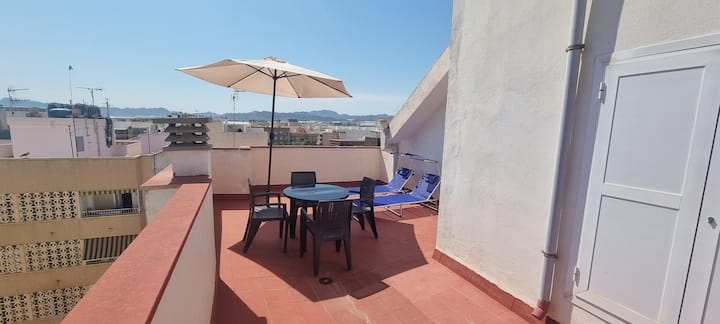Terrace On The Main Avenue And Next To The Beach - Águilas