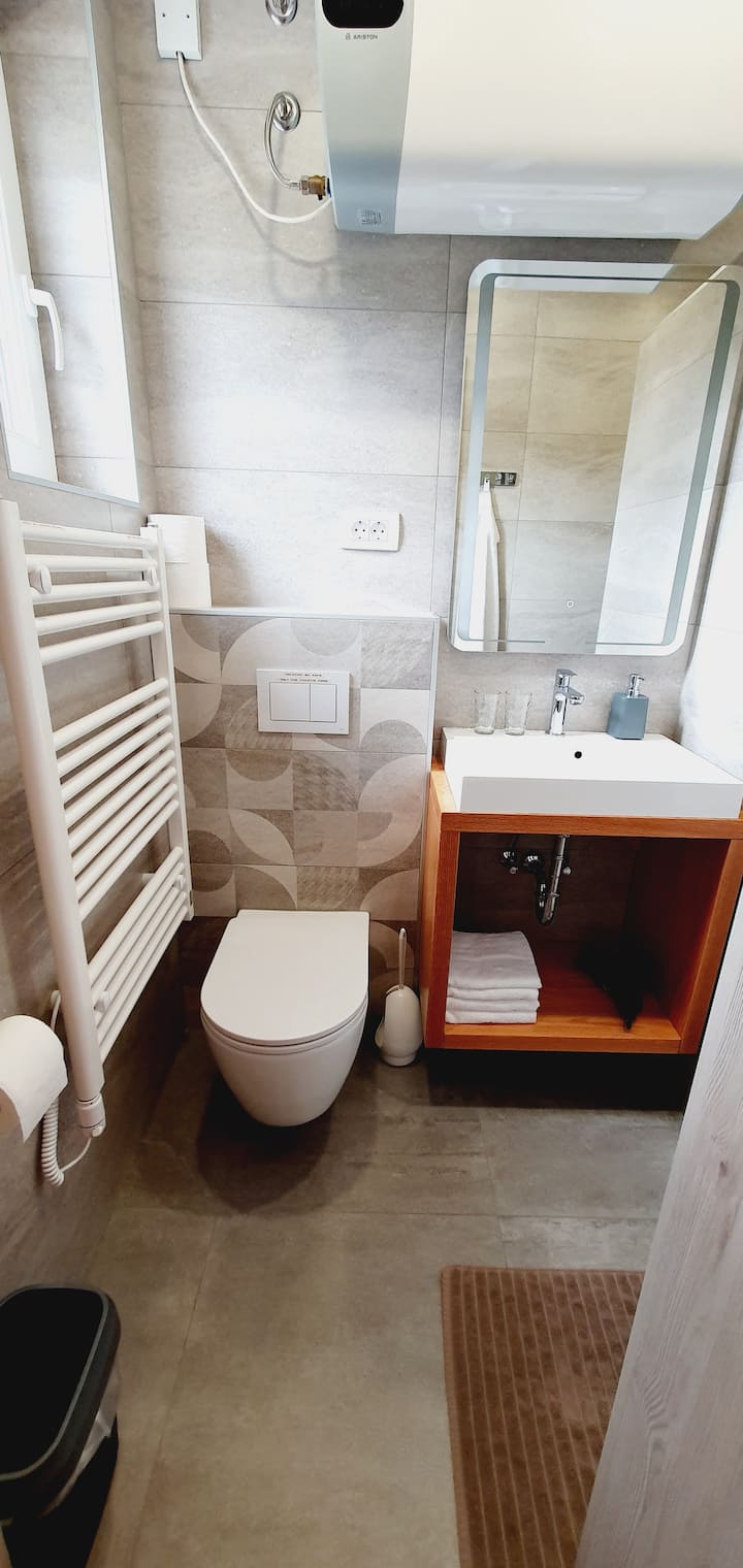 One Bedroom Apartment With Views On Karavanke - Kranjska Gora