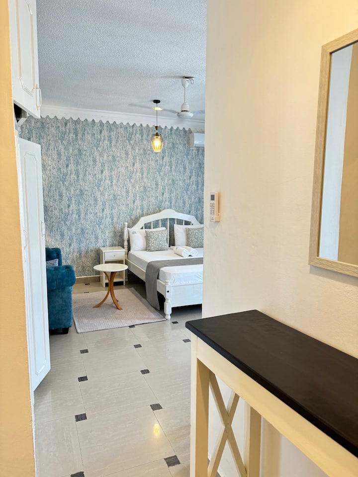Cute Studio Close To Malls 5 Mins Away From Beach - Mombasa