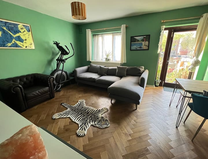 Central Ldn King’s X 2 Bed With Balcony & Garden - London