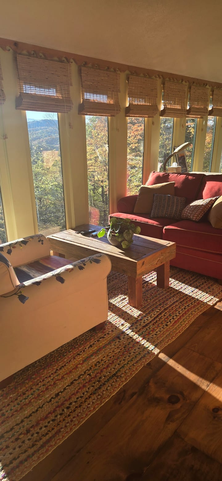 Artsy, Vintage Chalet With Views & Pvt Entrance #2 - Boone, NC
